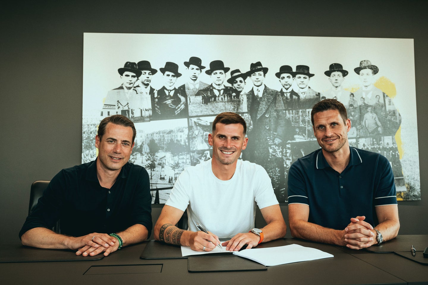 Borussia Dortmund sign Pascal Groß